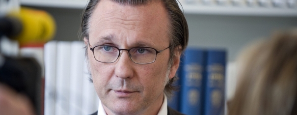 Thomas Olsson kritiserar beslutet om fortsatt vård av Sture Bergwall ...