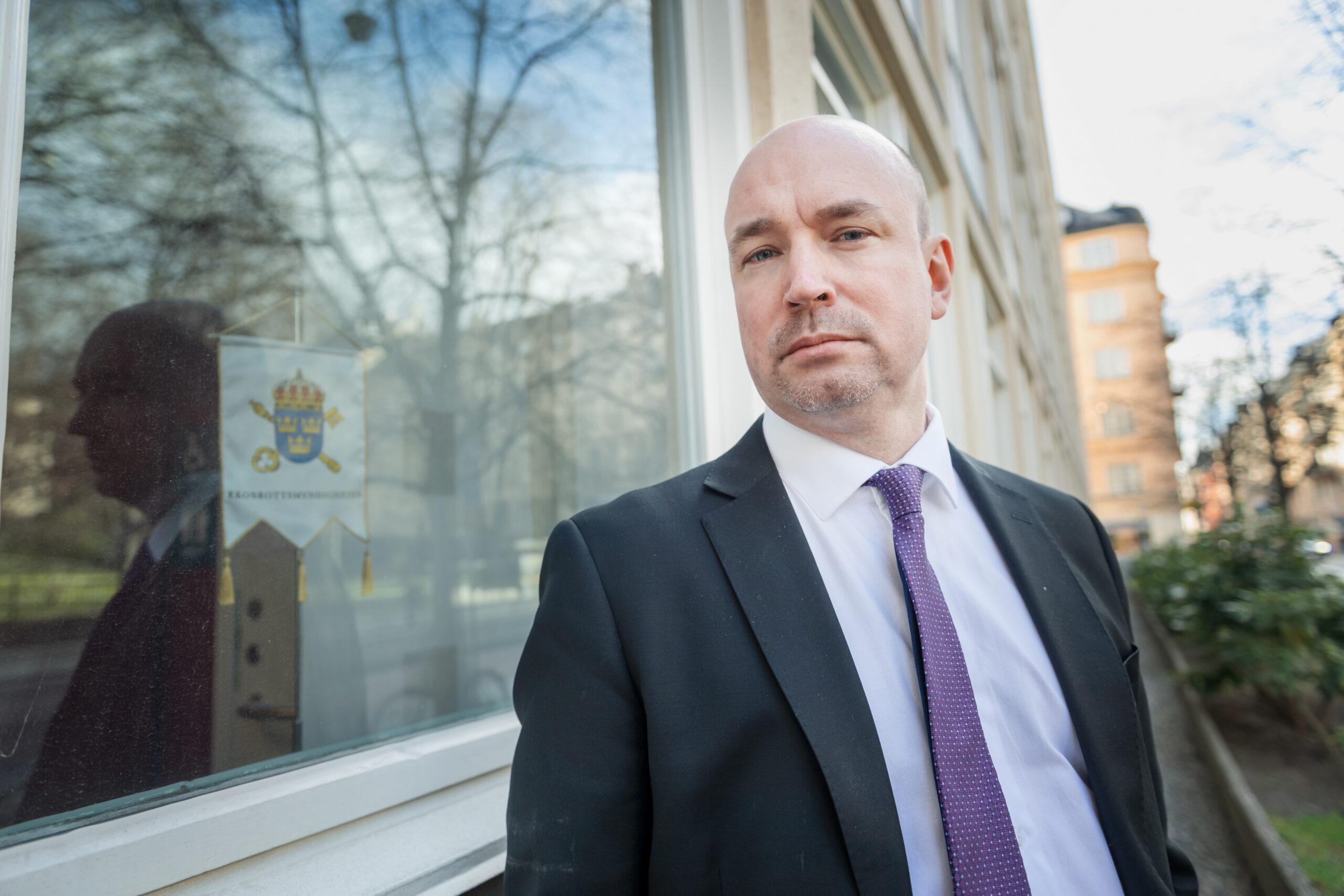 En bulvan i Falcon Funds-härvan och en advokat döms till fängelse ...